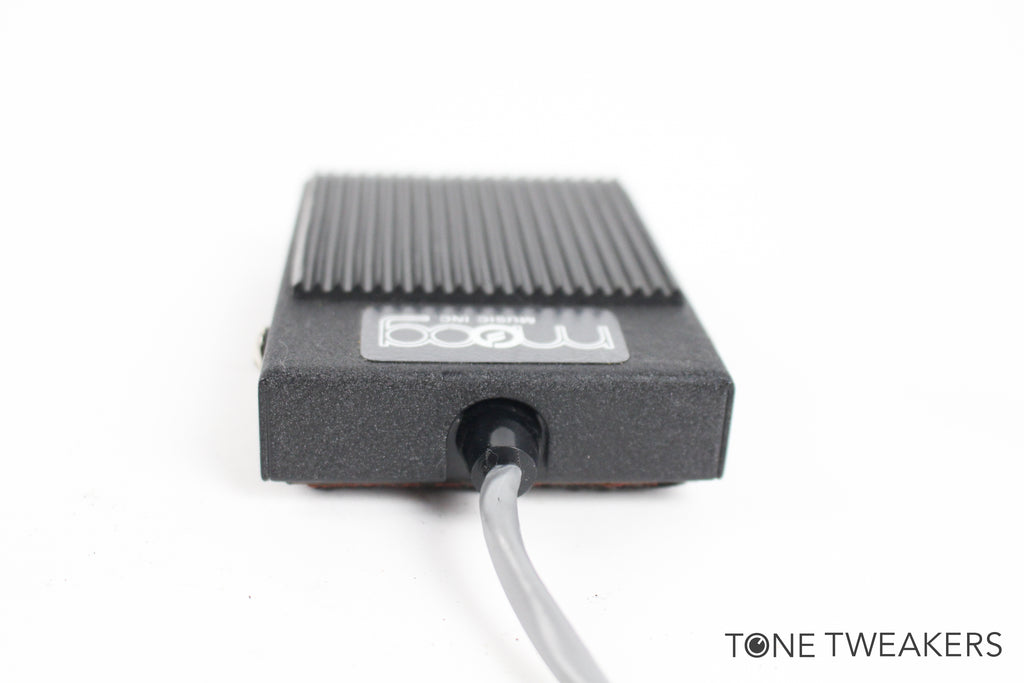 Moog Model 1121 Foot Switch For Sale – Tone Tweakers Inc.