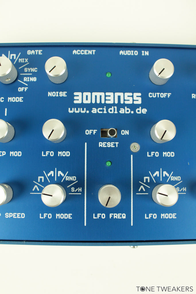 Acidlab Bombass Early MK1 For Sale – Tone Tweakers Inc.