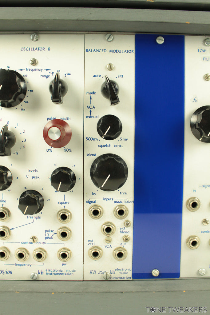 Wavemakers KB Electronic Music Instrumentation Modular Synth For Sale ...