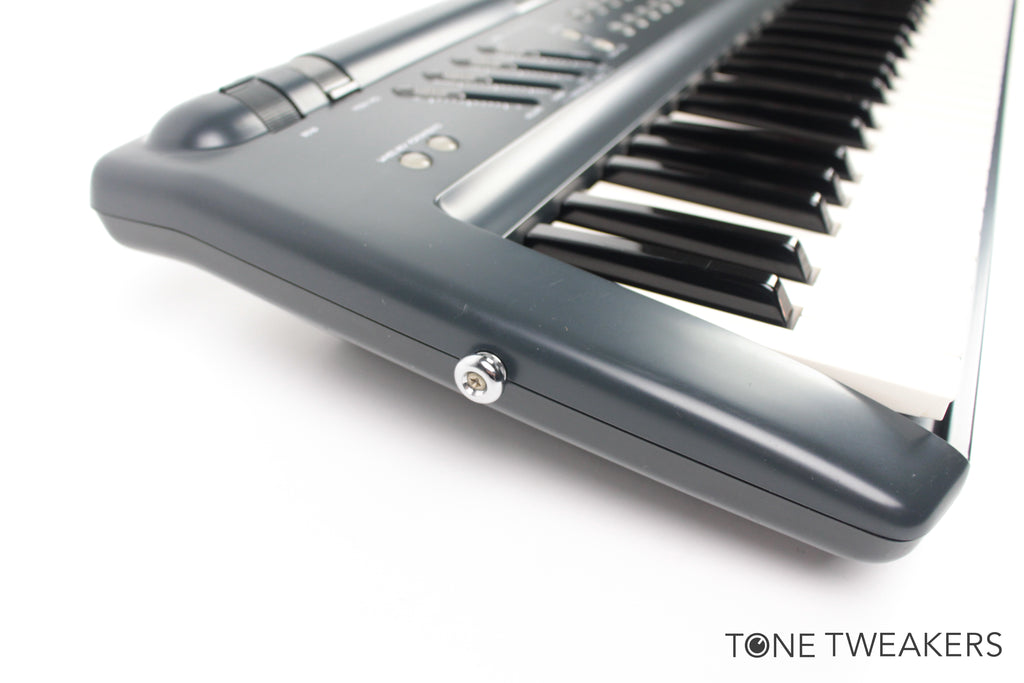 Korg 707 Performing Synthesizer For Sale – Tone Tweakers Inc.