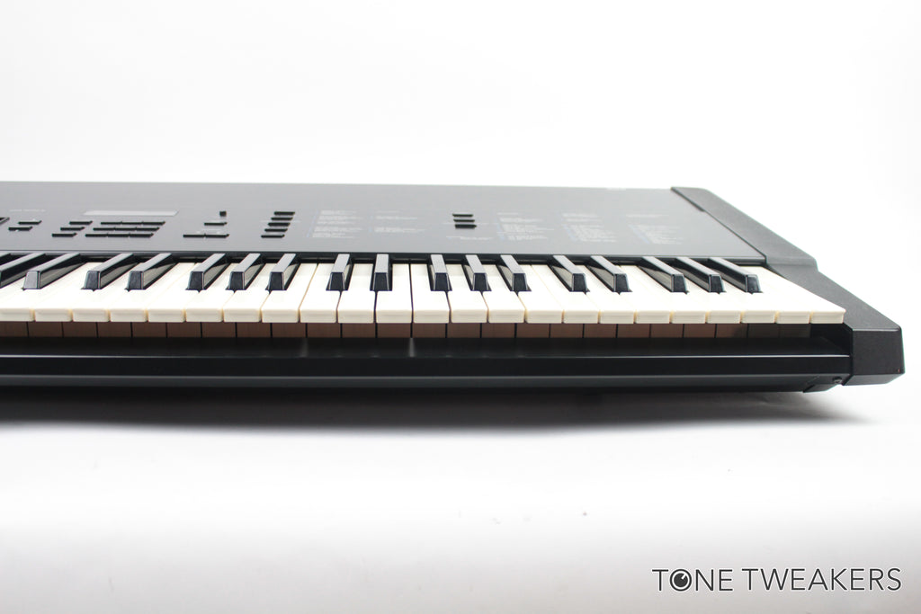 Korg DSS-1 Sampling Synthesizer For Sale Original Box and Sound Disks ...