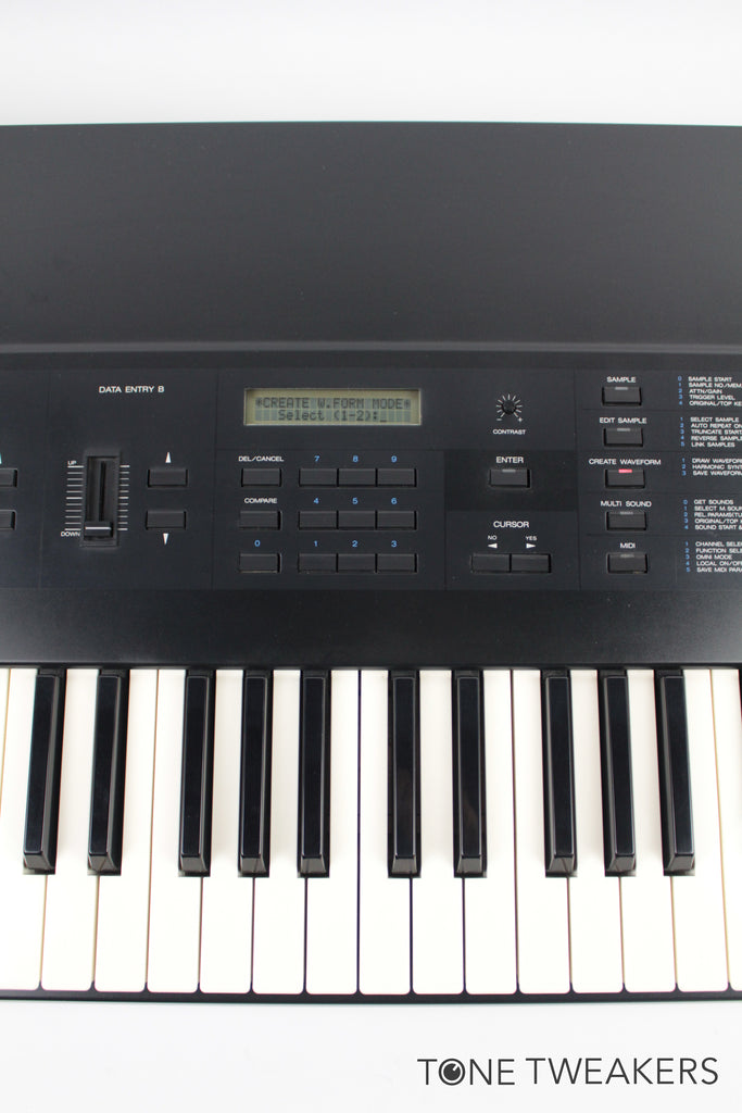 Korg DSS-1 Sampling Synthesizer For Sale Original Box and Sound Disks ...