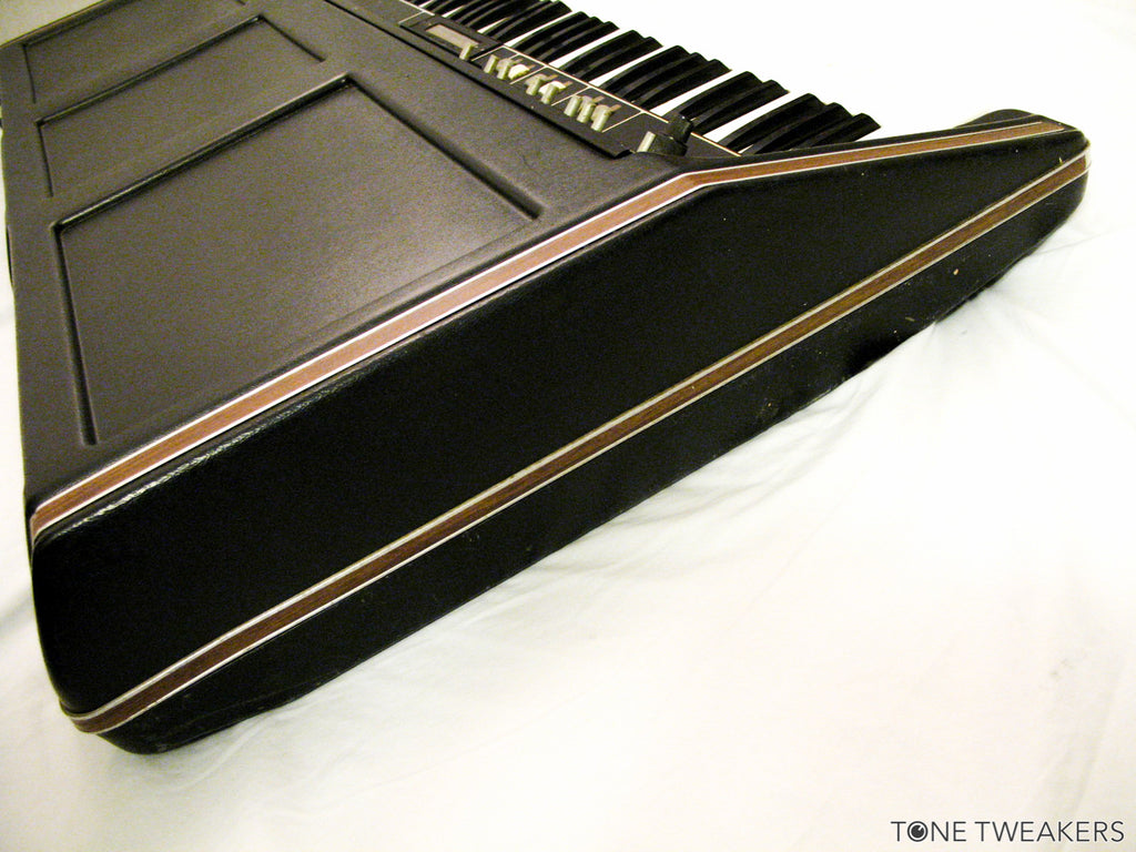 Moog Polymoog Keyboard 280A For Sale – Tone Tweakers Inc.